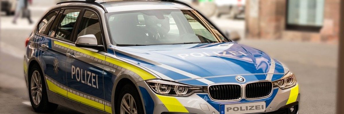 Die Polizei Ausbildung: Alle Infos im Überblick 2024 - TestHelden